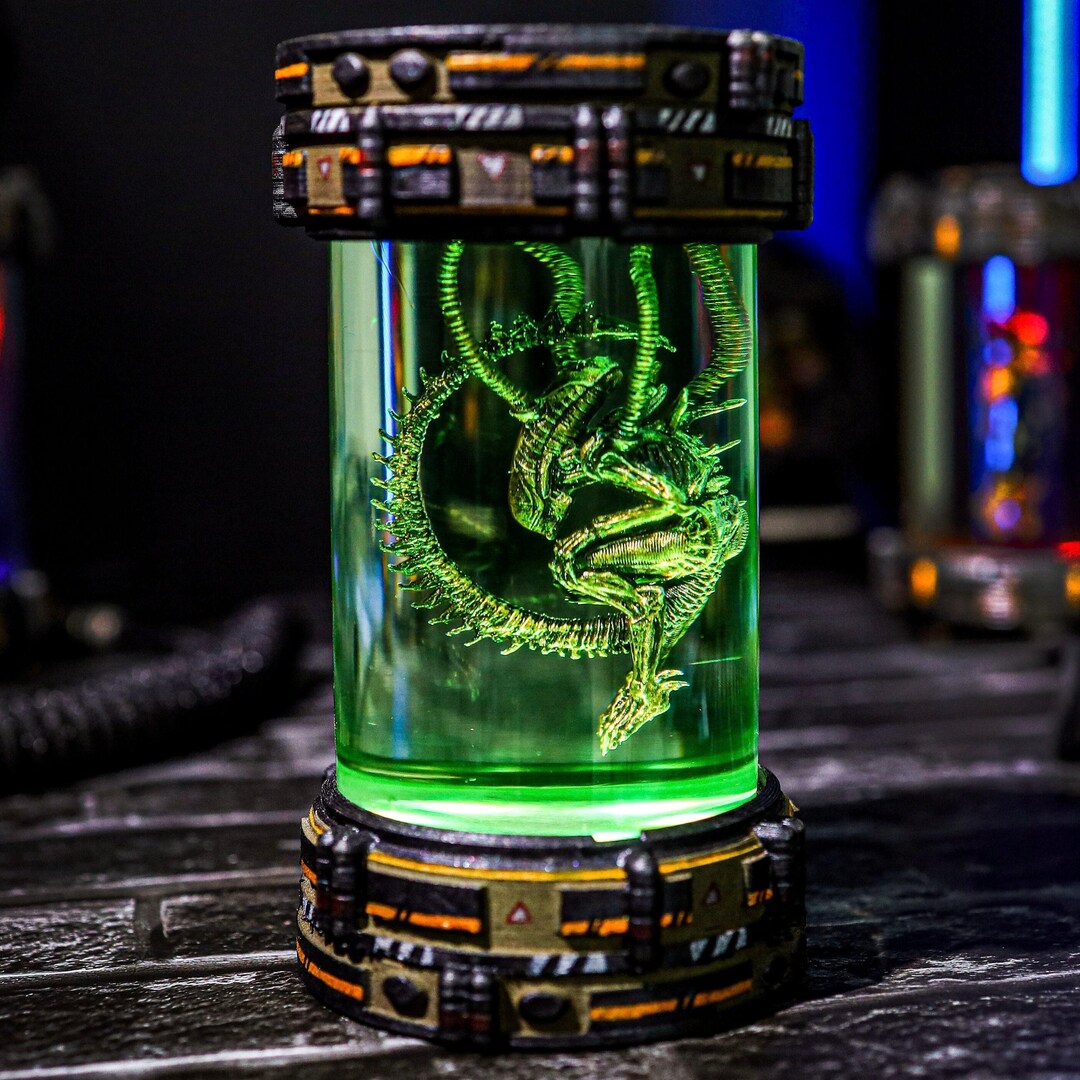 Xenomorph Lamp, Alien Epoxy Lamp, Custom Star Wars Night Light, Table ...