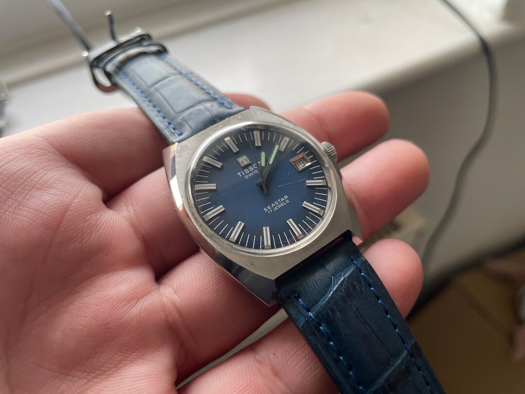 Tissot Eye Catches Watch Blue Dial Date 38mm Beautiful Mens Wrist Watch ...