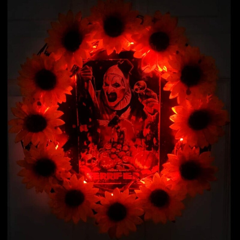 Horror Movie Wreath - Etsy