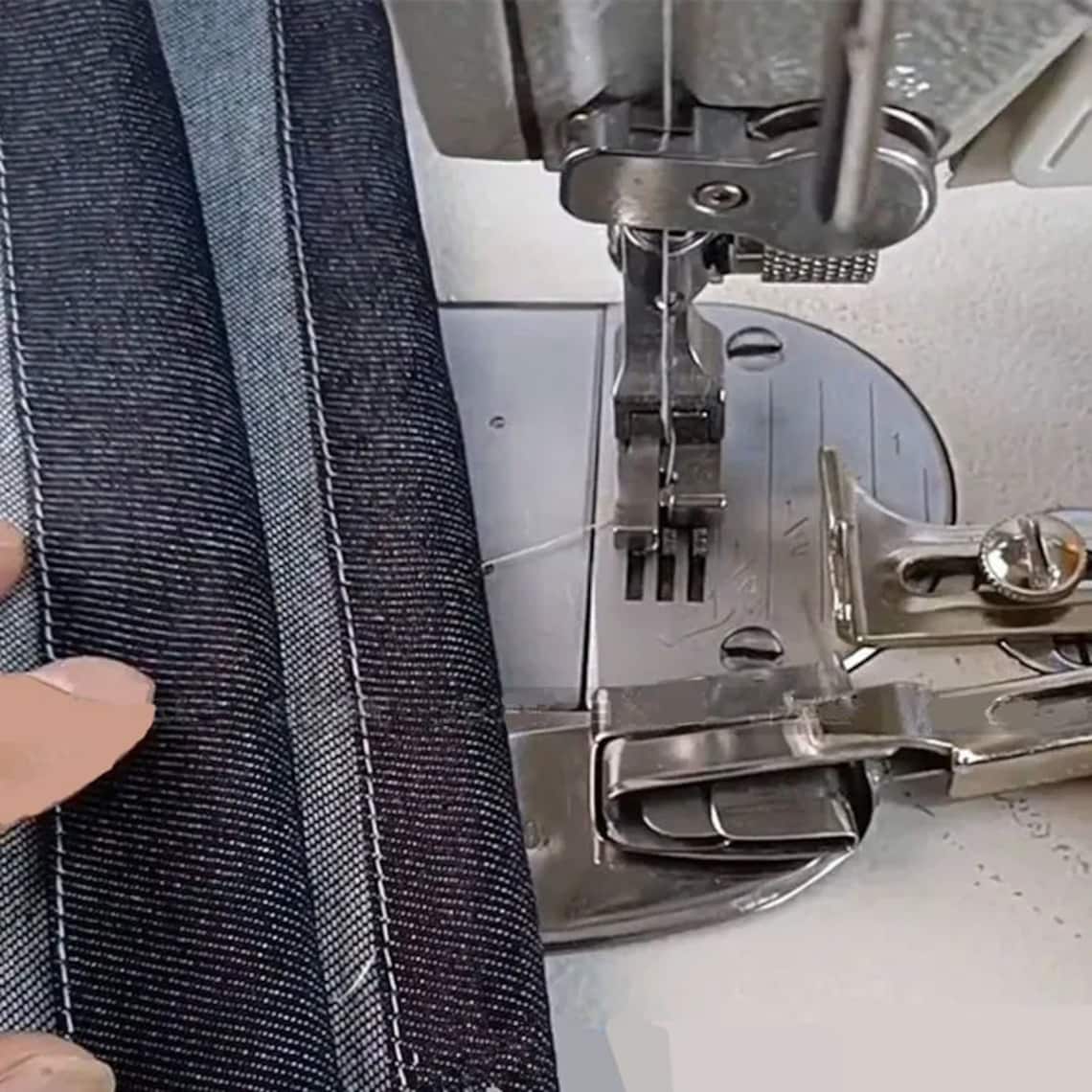 Sewing Machine Parts, Steel, Adjustable Hemming Roller, Presser Foot ...
