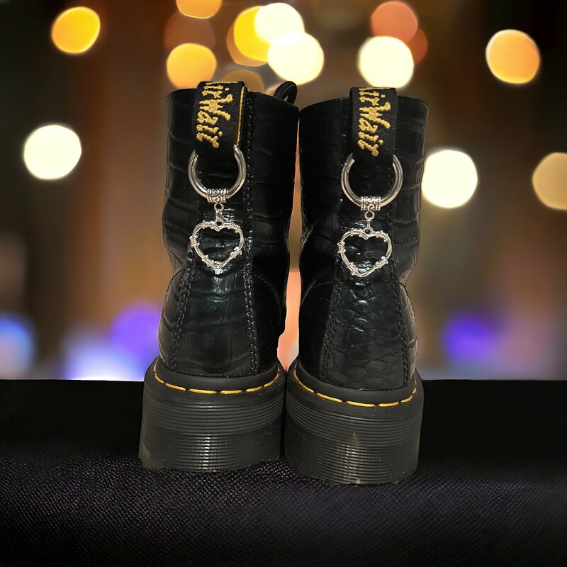 Barbed Wire Heart - Etsy