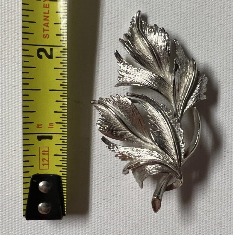 Celebrity NY Silver Tone Wavy Leaf Pin Brooch - Etsy