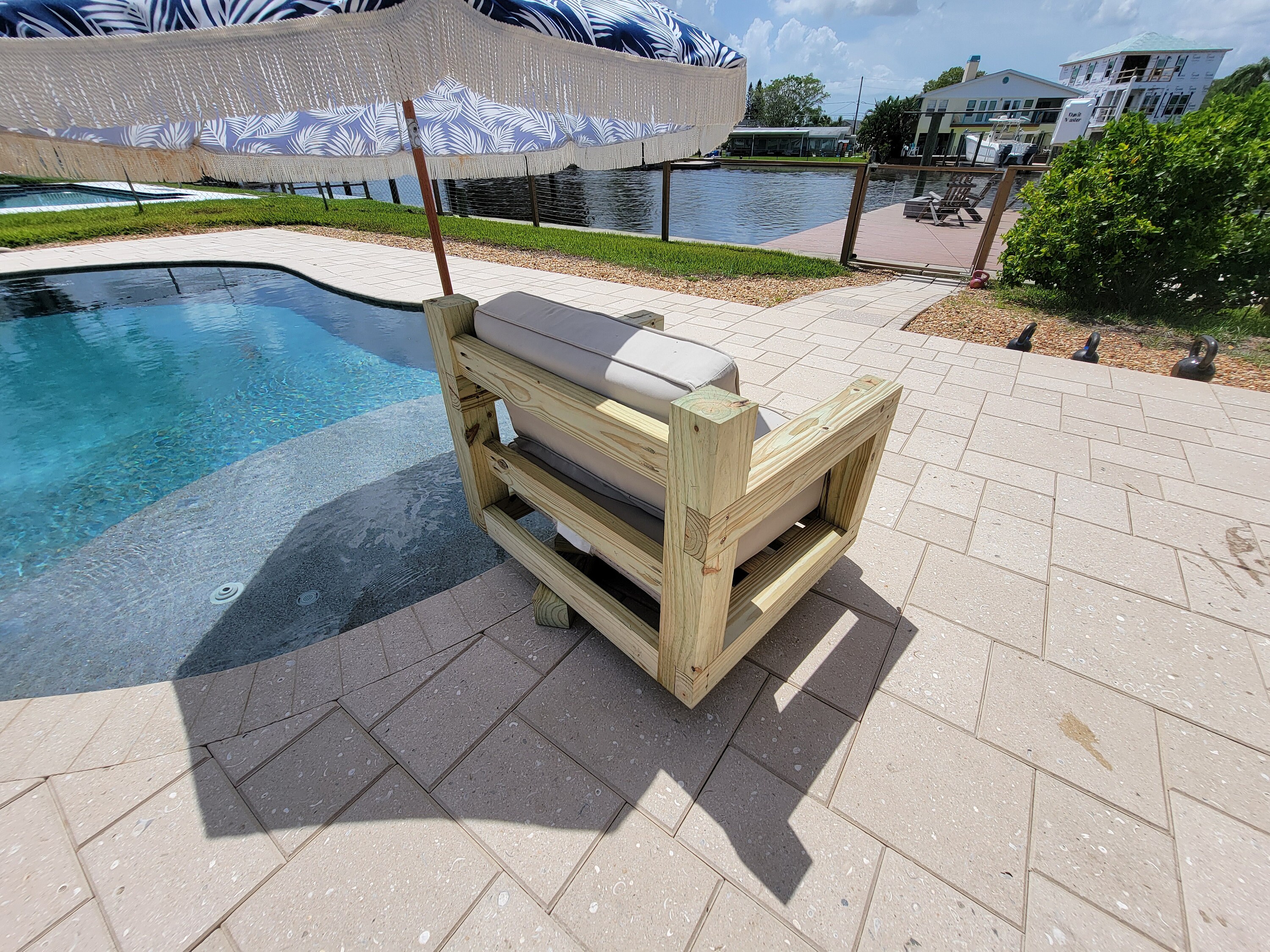 Rotating Outdoor Chair / Swivel Chair / Patio Furniture / Build Plan ...