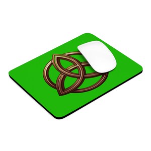 Celtic Triquetra Knot Mouse Pad (irish Green) - Etsy