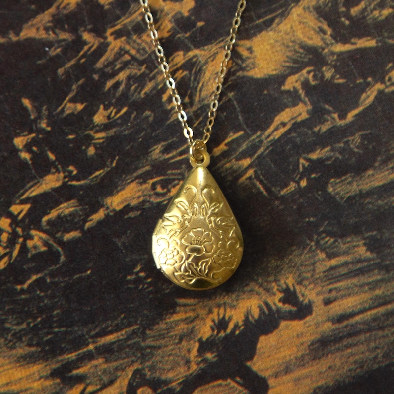 Vintage Medium Teardrop Locket Necklace - Eco Friendly Gold Vermeil ...