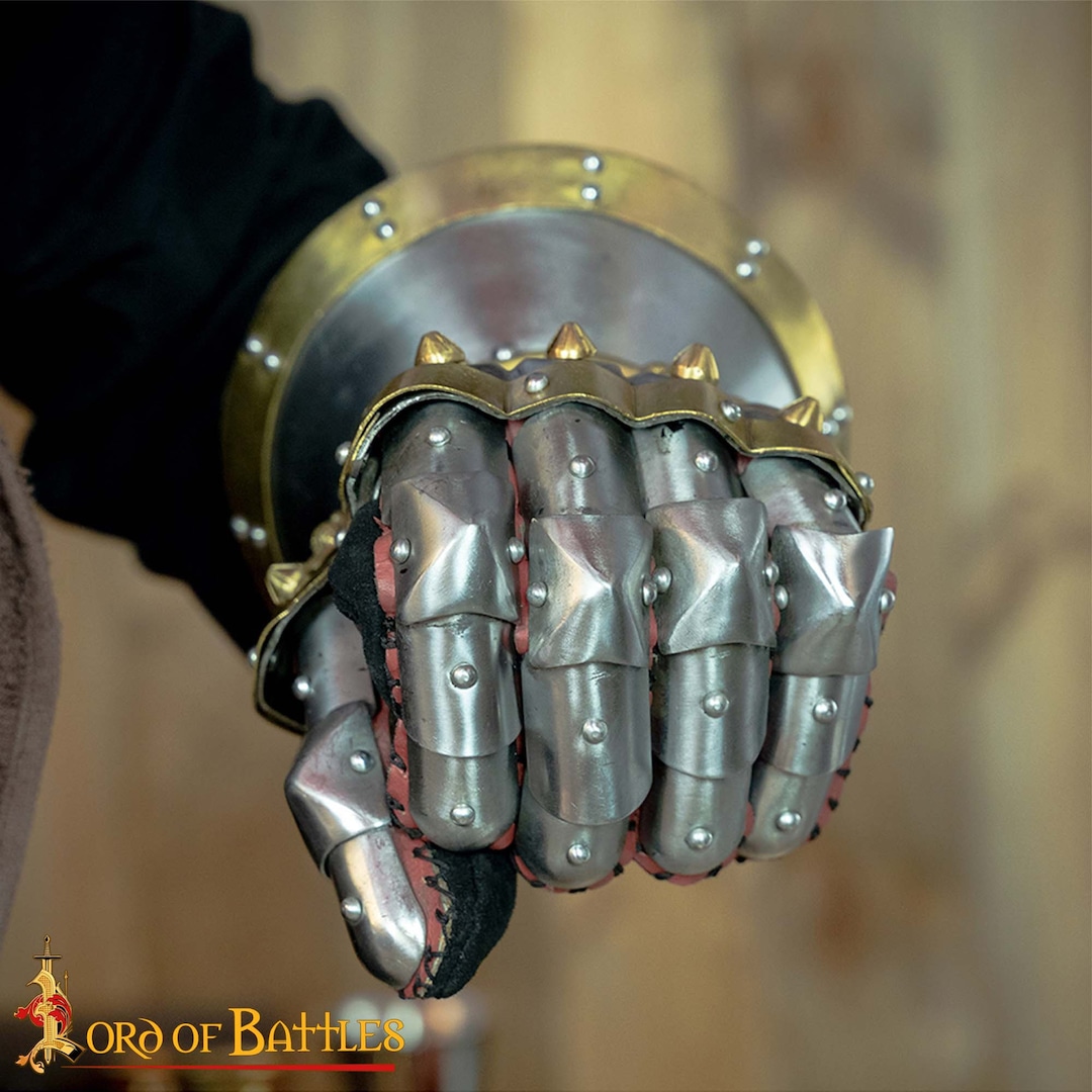 14th-century Armor Medieval Hourglass Gauntlets , Medieval Baron's ...