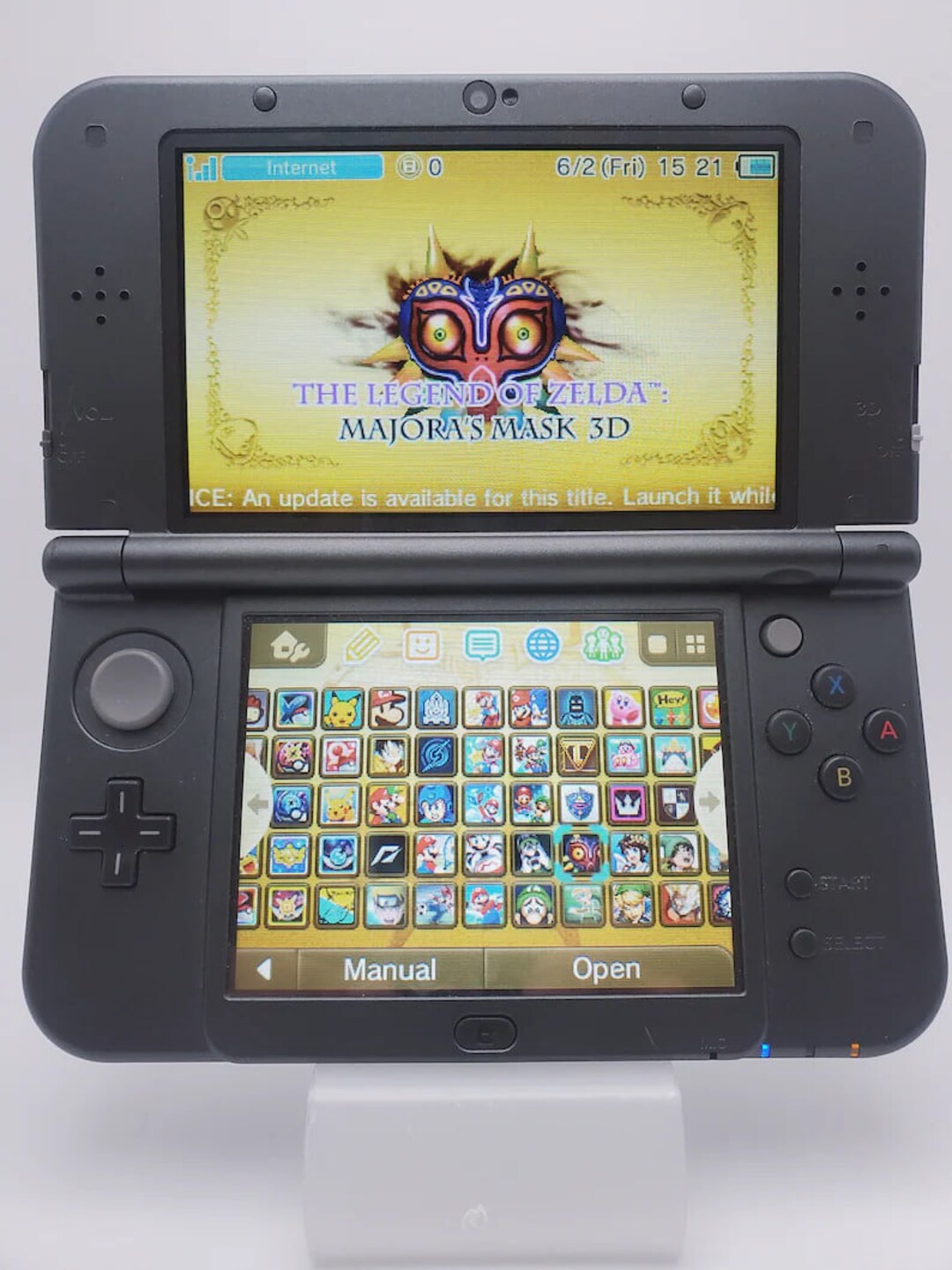 New Nintendo 3DS XL With Tons of Games and a Custom Zelda Theme ...