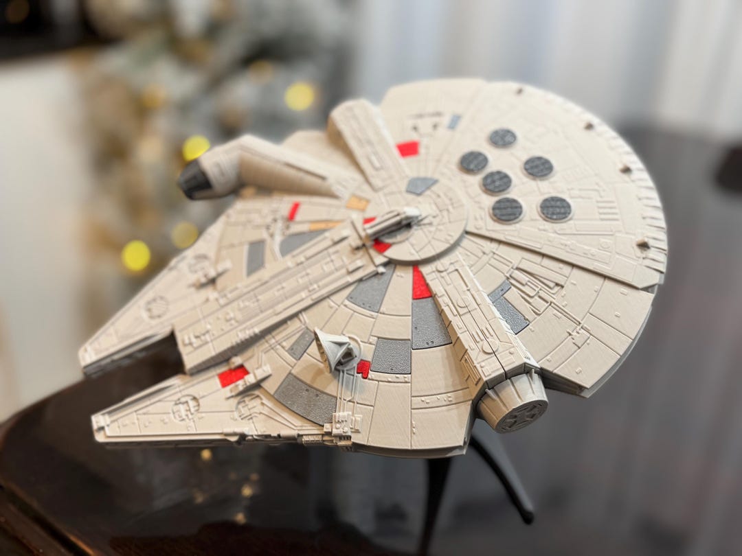 3D Printed Millennium Falcon Model A Must-have for Star Wars Fans and ...