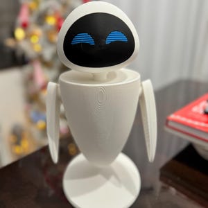 3D Printed EVE (extraterrestrial Vegetation Evaluator) Robot | Eve's ...