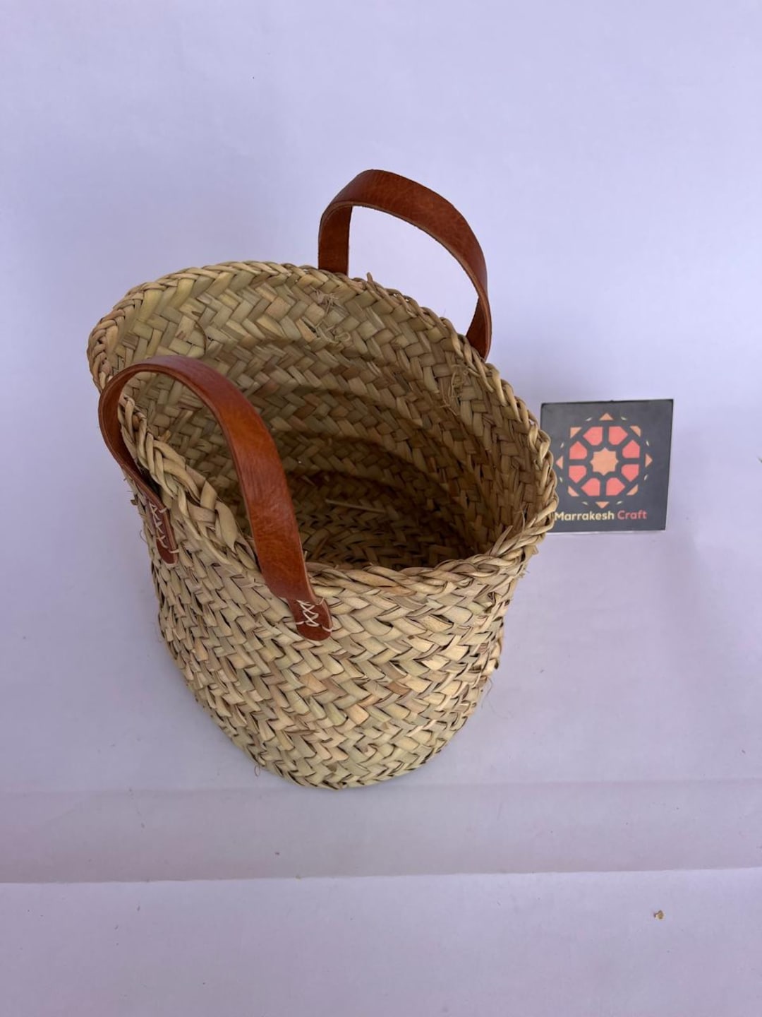 Round Palm Leaf Basket With Leather Handles – Handmade - Etsy