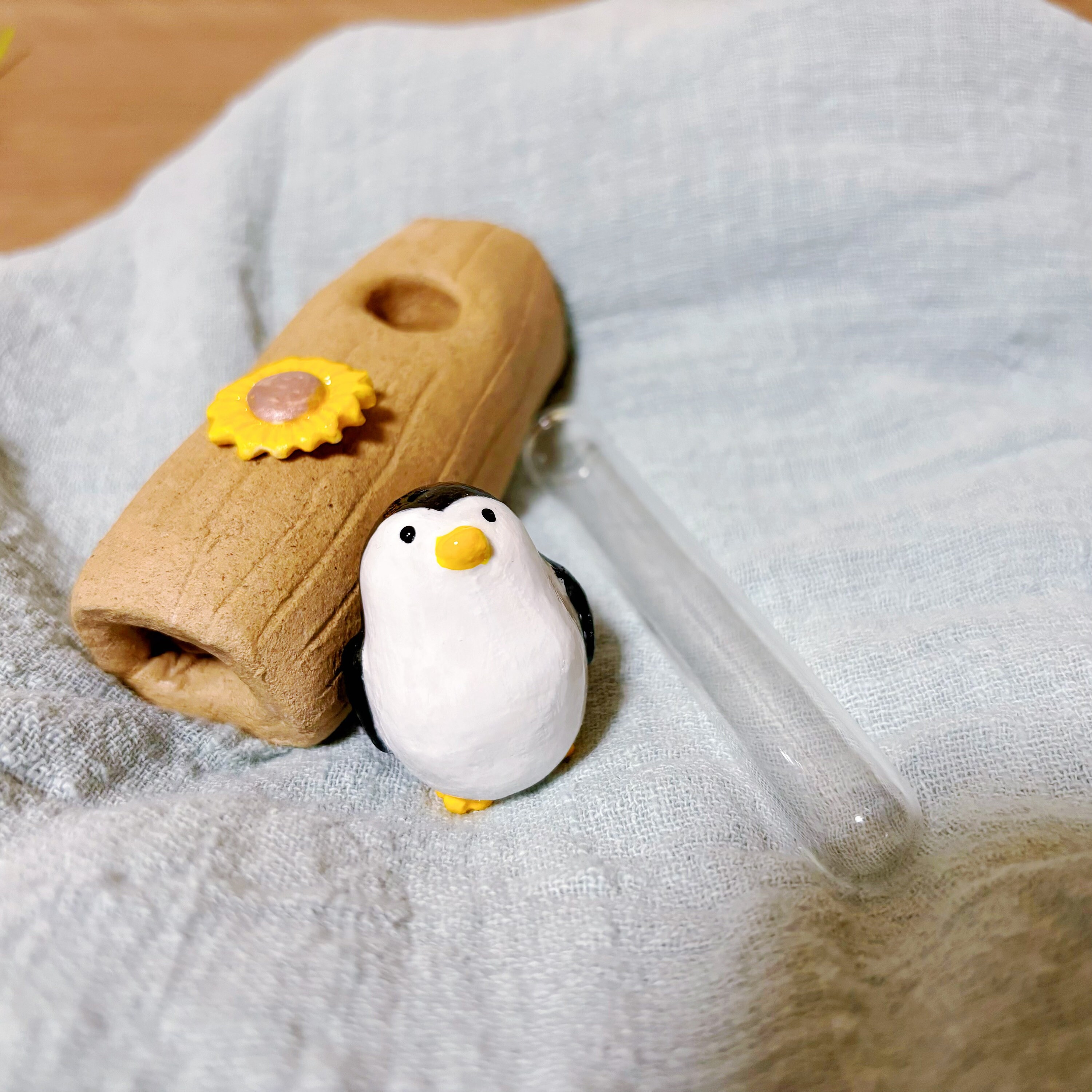 Penguin With Sunflower Vase ｜sunflower Vase｜penguin Gift｜birthday Gift ...