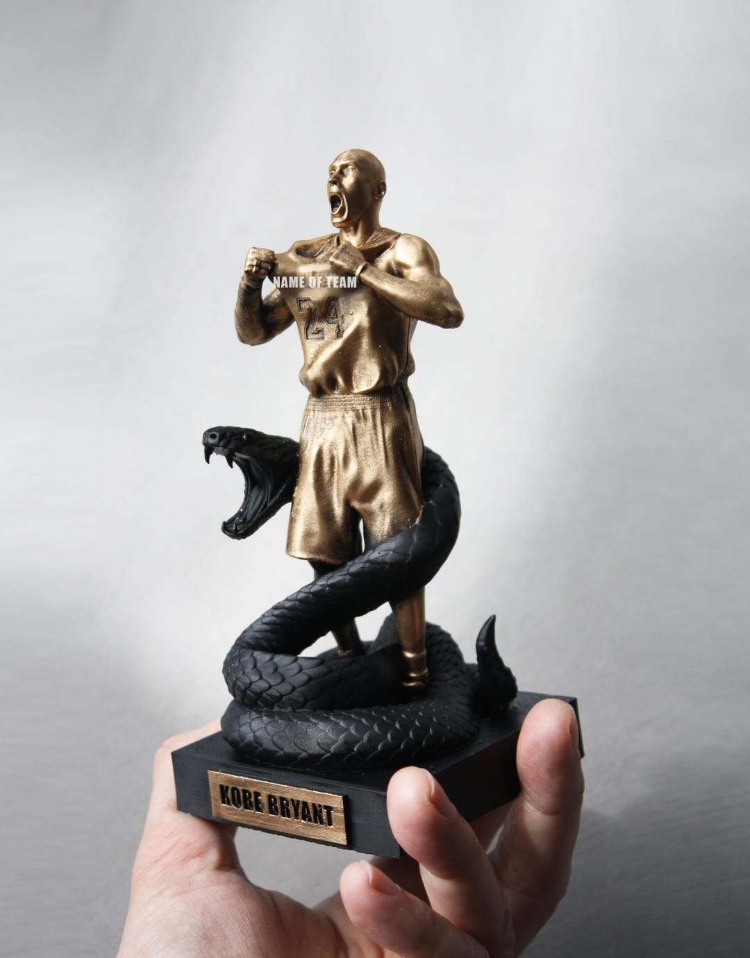 Statue Hand Painted 3D Printed Realistic Basketball Player Statue ...