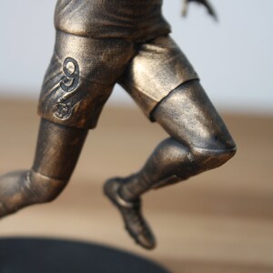Sculpture Kylian Mbappe Footballeur De France Et Real Madrid - Etsy