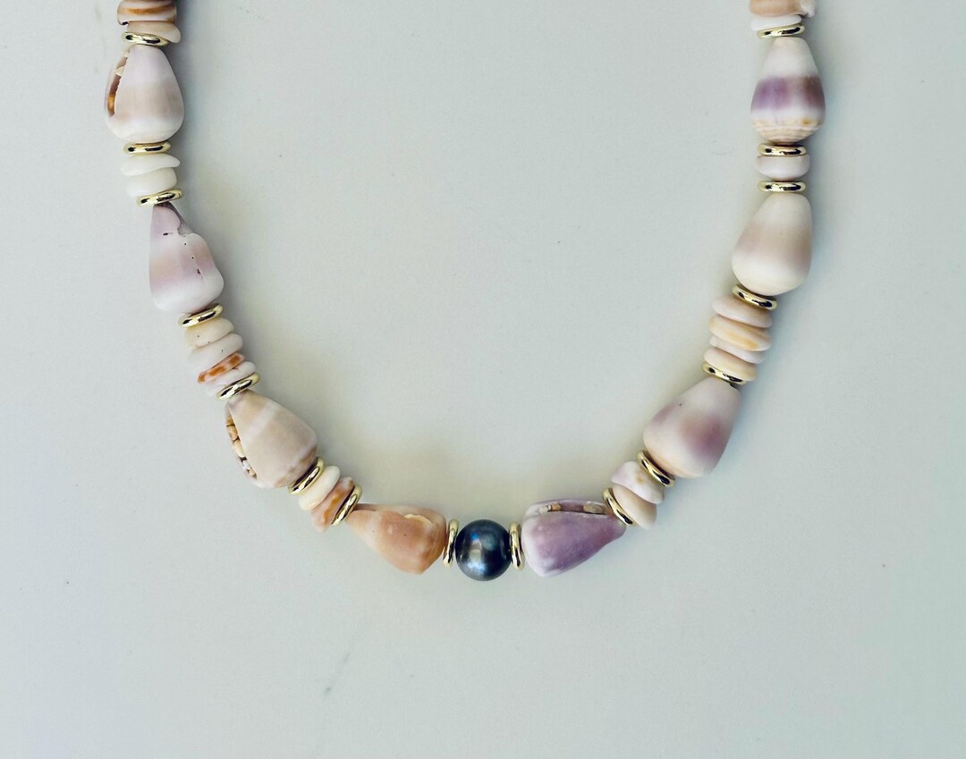 Hawaiian Shells and Tahitian Pearl Necklace - Etsy