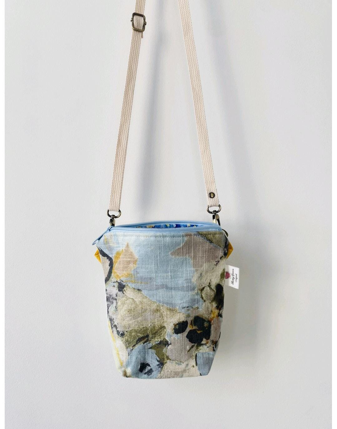 SWATCH BAG Made From UPHOLSTRY Swatches and Reclaimed Fabric, With ...