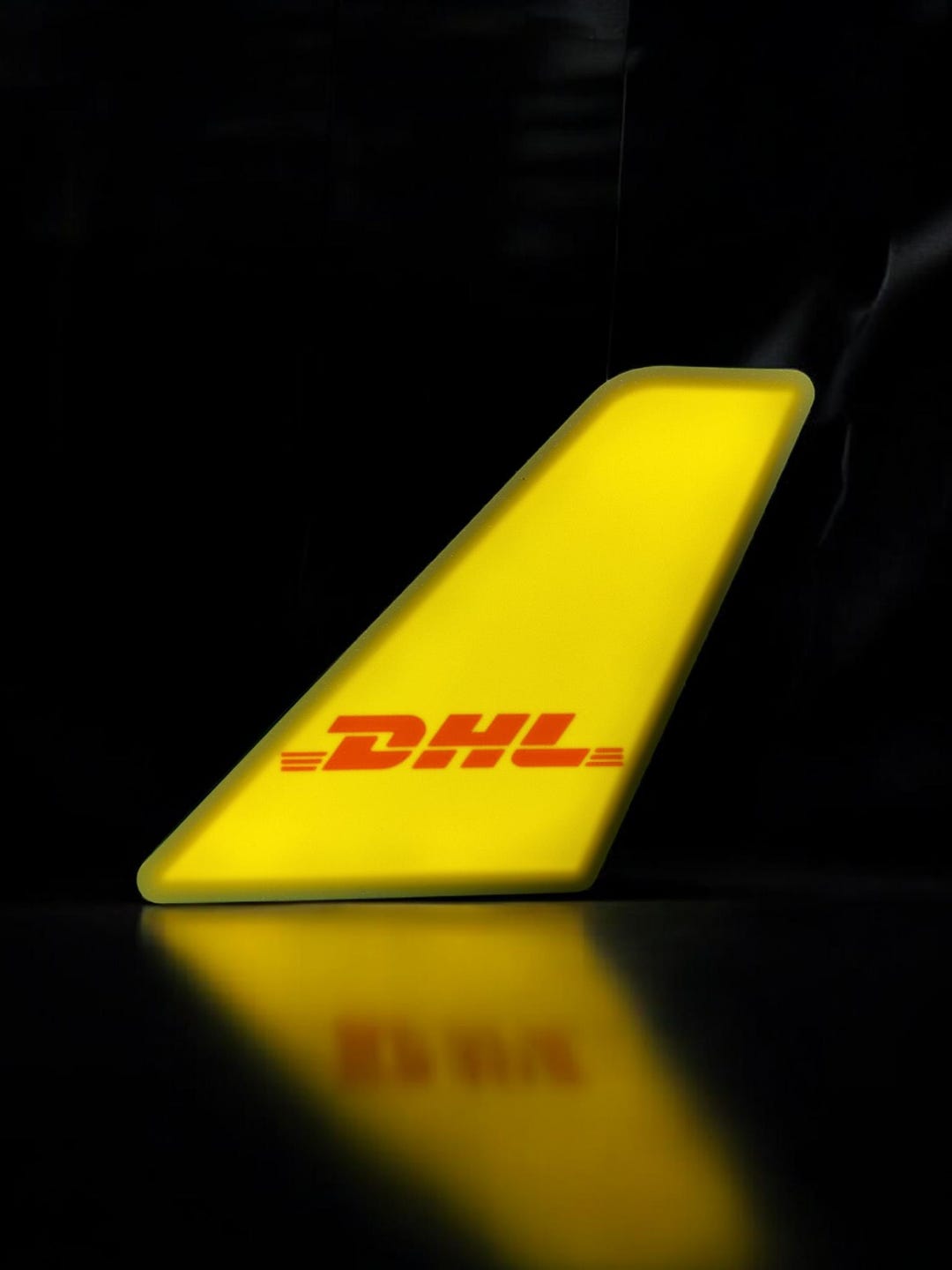 DHL Aviation LED Lamp: 3D Printed Tail Fin Decor for Aircraft ...