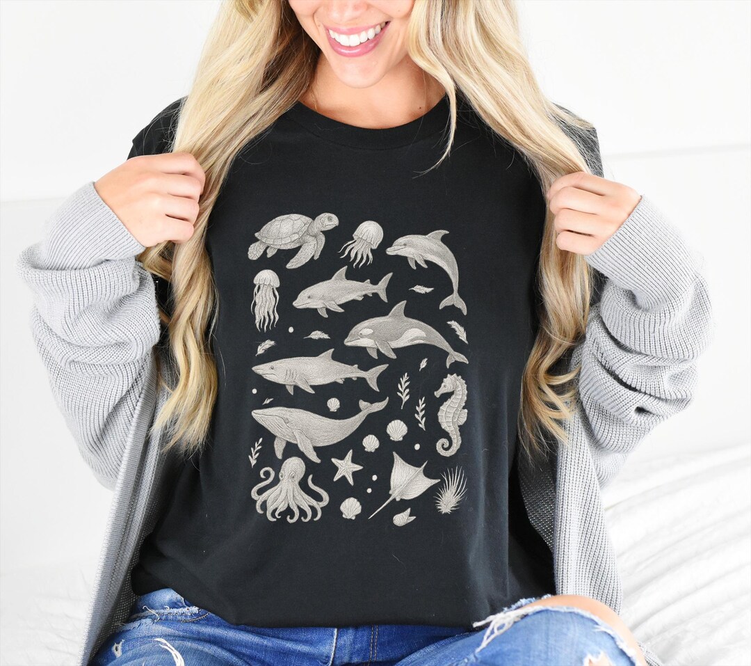 90s Vintage Sea Animals T-shirt: Retro Ocean Graphic Tee - Etsy
