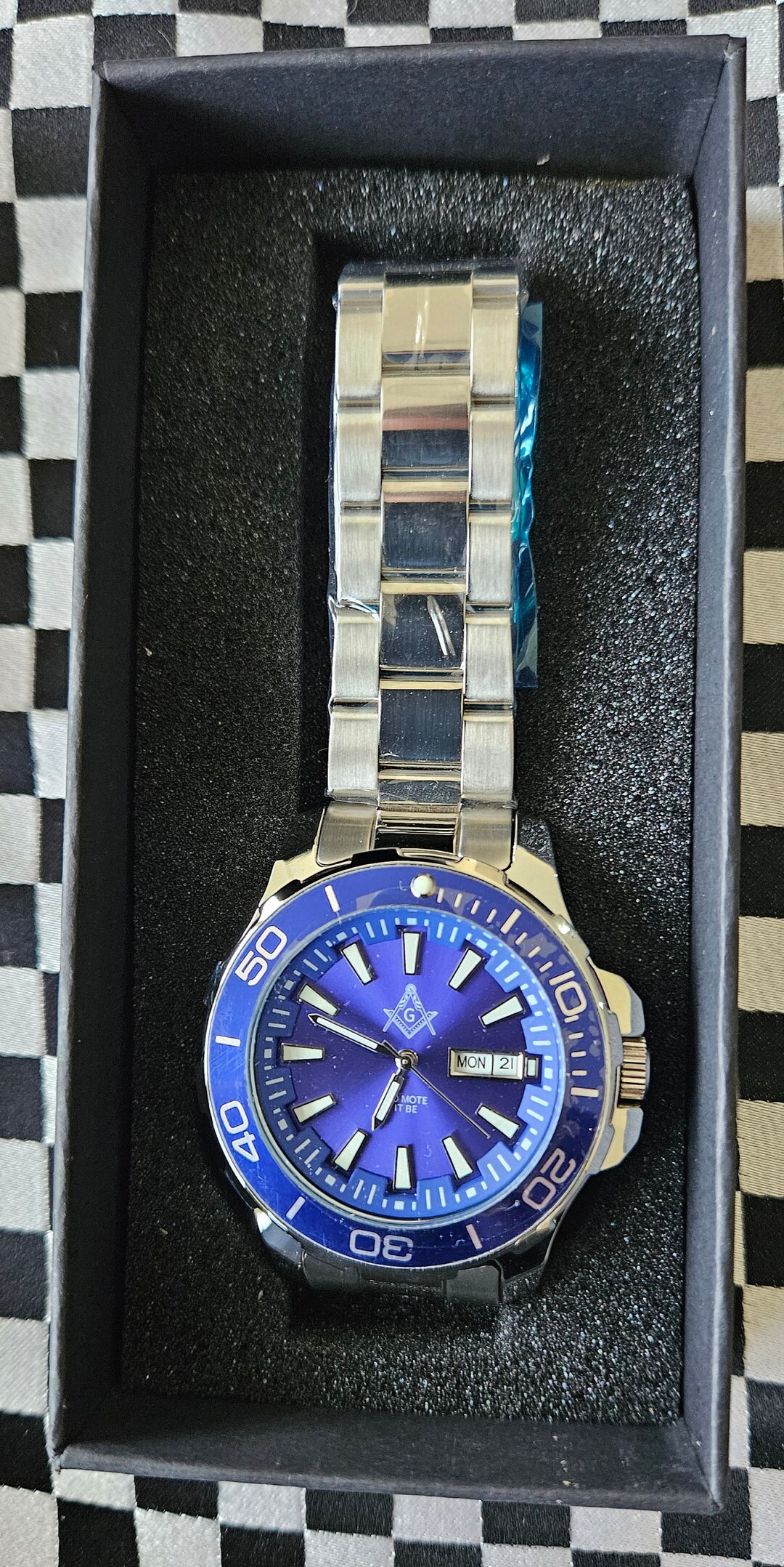 Masonic Kinetic Automatic Watch With G Inside Square and Compasses on ...