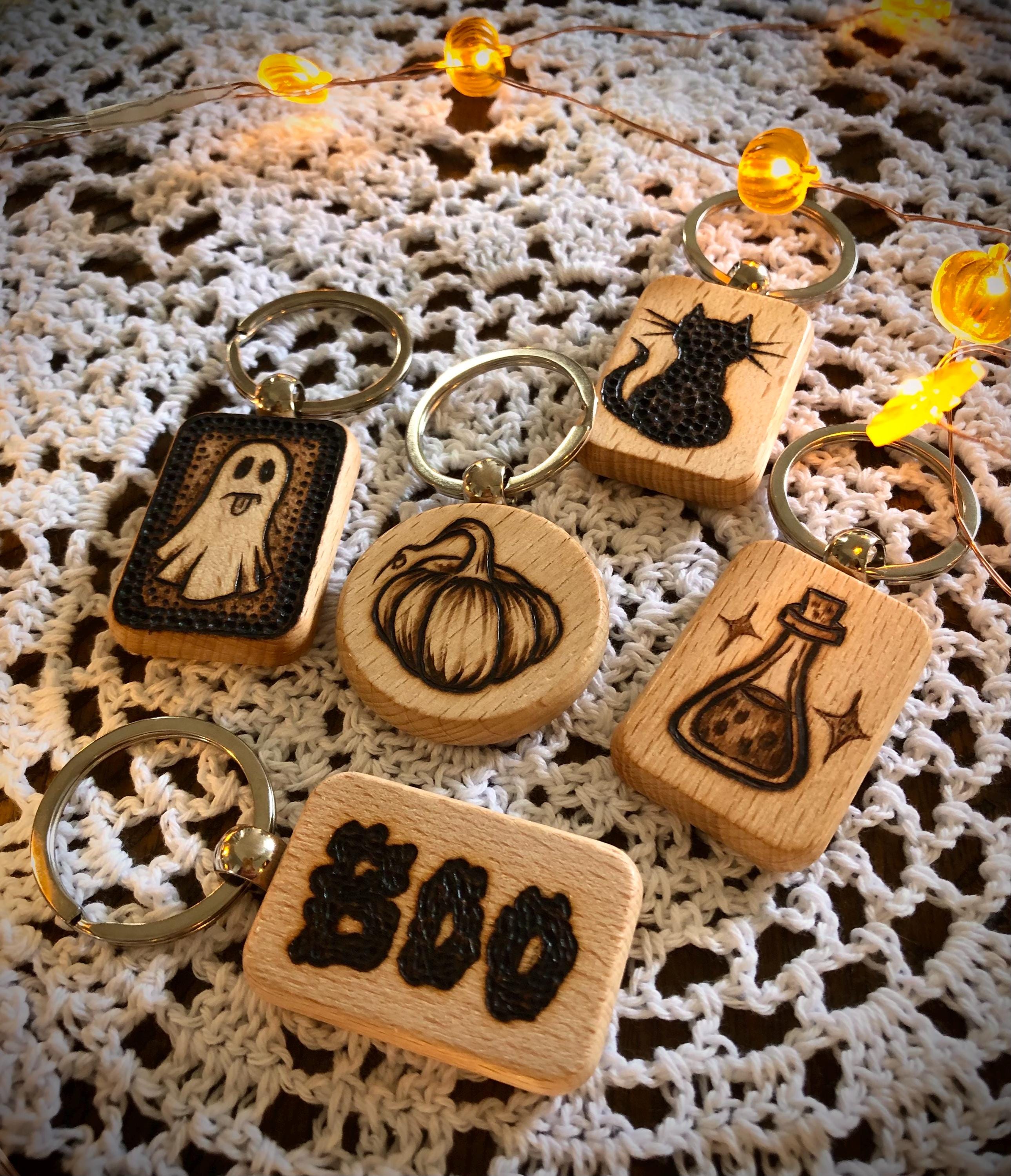 Handmade Wood Burned Halloween Keychains, Fall Pyrography Art, Pumpkin ...