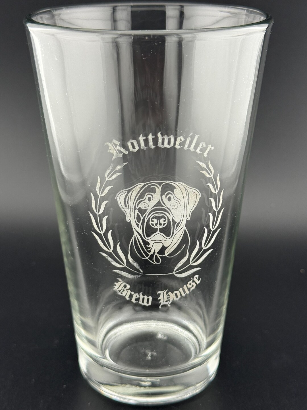 Custom Pet Portrait Pint Glass: Personalized Dog Breed Engraved Glass ...