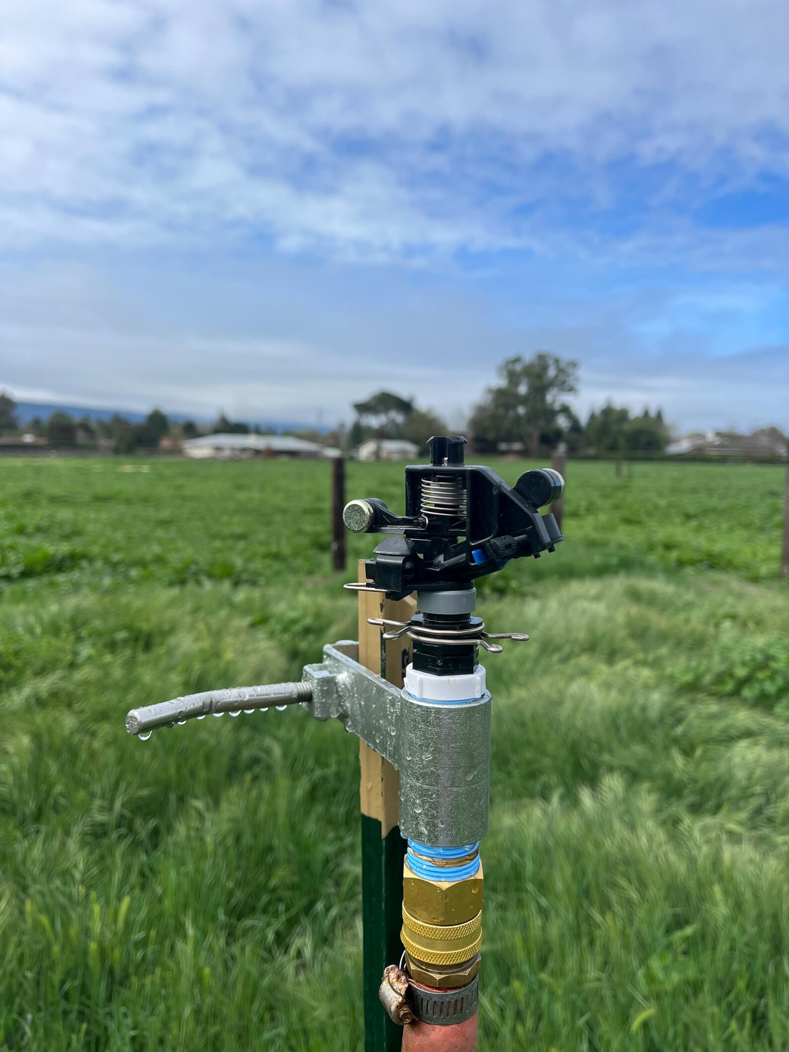 T-post Sprinkler Clamp With Rain Bird 2045PJ: Farm & Garden Irrigation ...