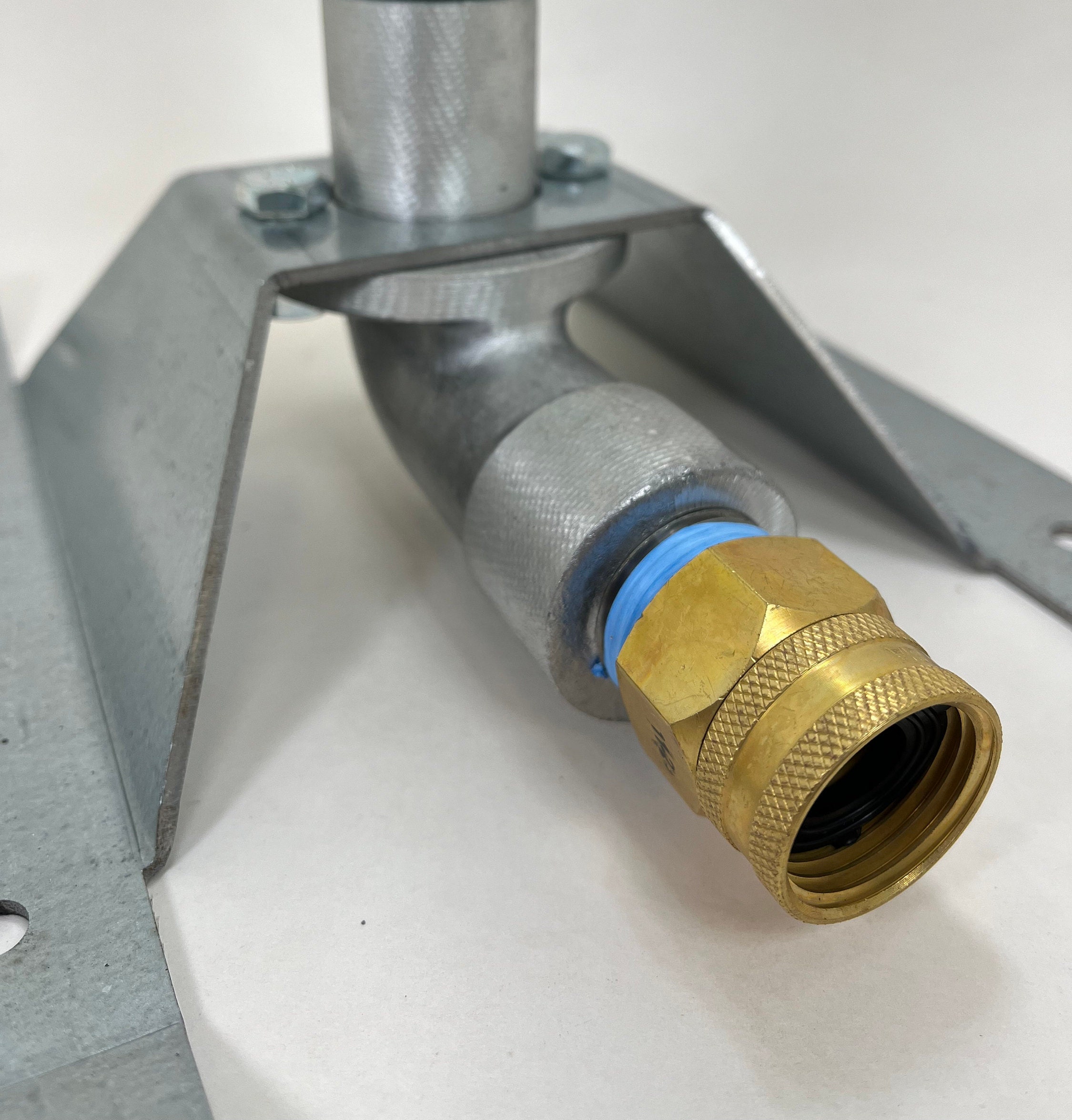 2 Heavy Duty Garden Hose Sled Sprinkler Base & 2 New Wobbler Sprinklers ...