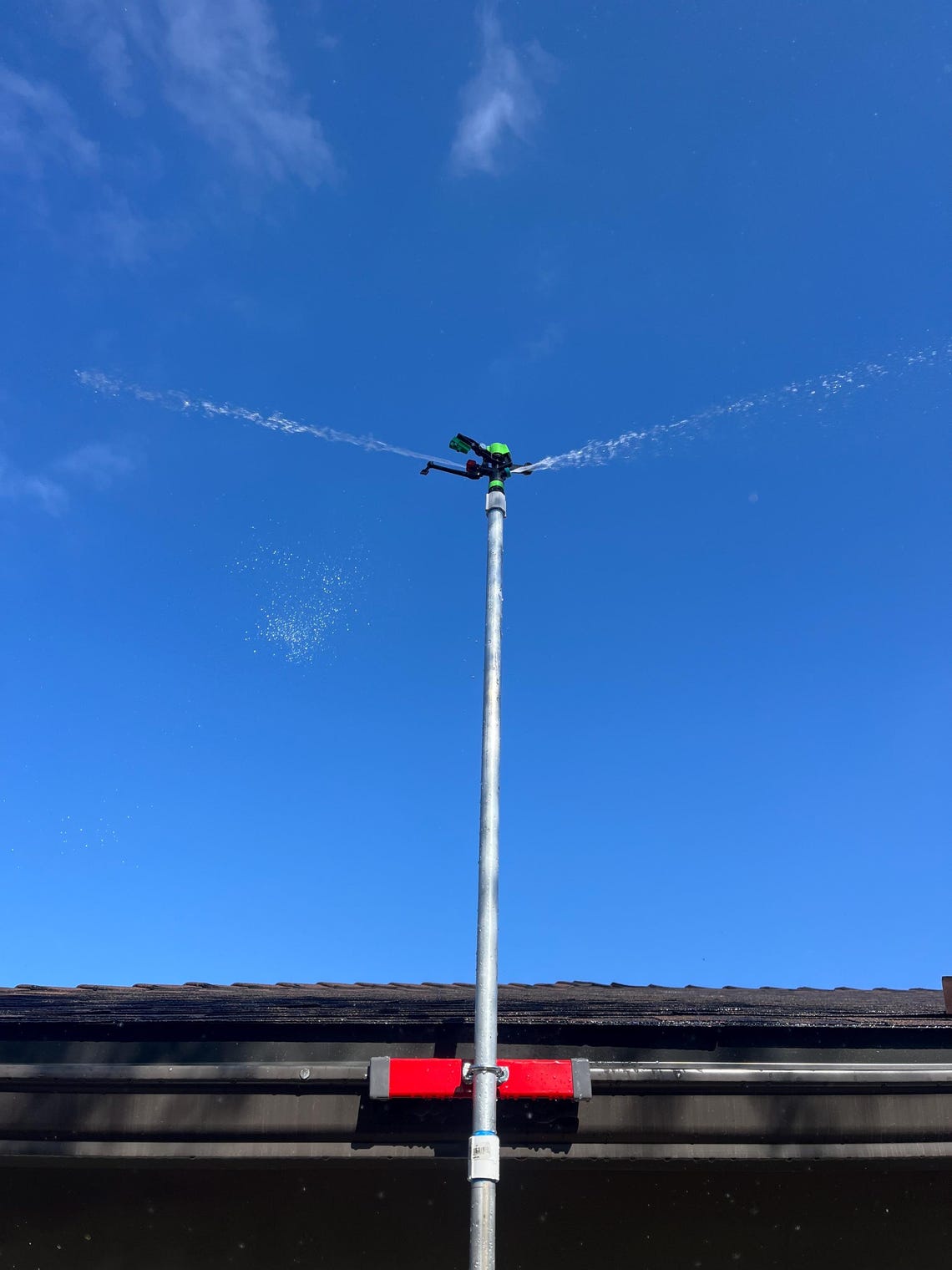 Ember Pod Roof Top and Vegetation Wildfire Tripod Sprinkler System Wets ...