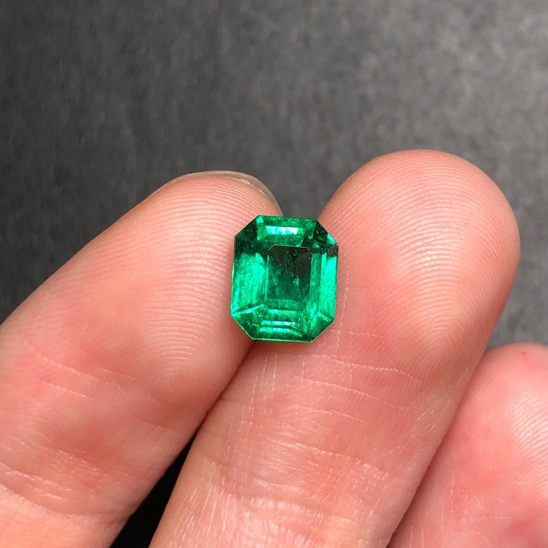 Octagonal Emerald, Vivid Green,1.86ct Natural Zambia Emerald, About 7 ...