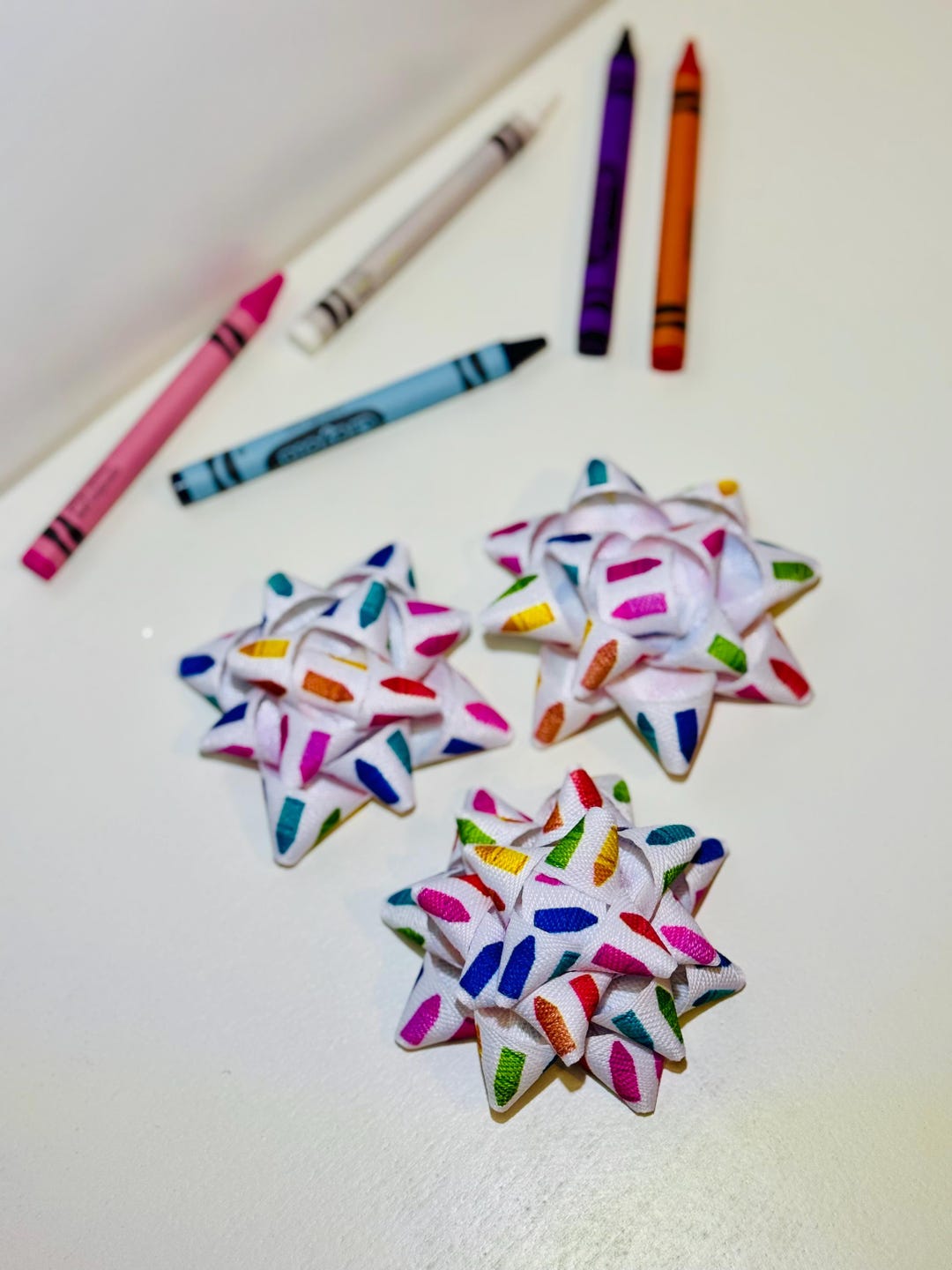 Set of 3 Teacher Gift Bows Crayon Theme Preschool Ribbon Gift Bow for ...