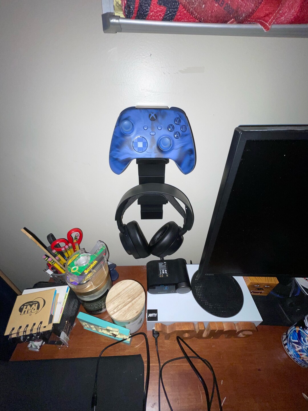 Wall Mounted Controller Stand Gift for Gamers Playstation Controller ...