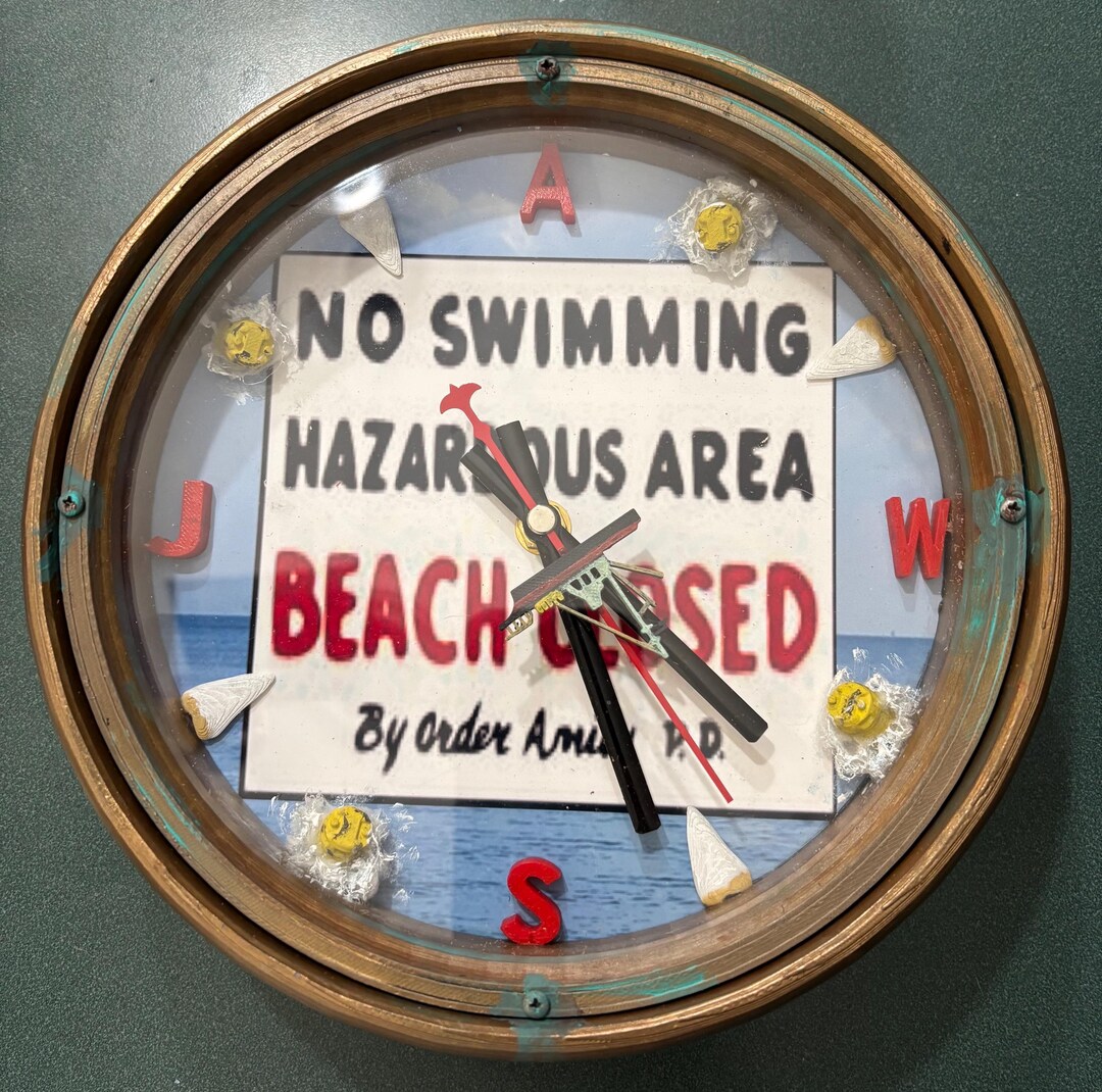 Jaws Themed Clock Analog Jaws Clock Gift for Jaws Fan Working House ...