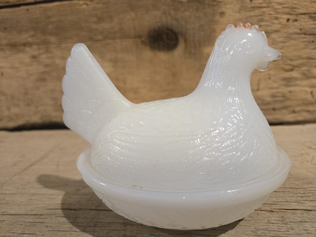 Small Milk Glass Indiana Hen on Nest - Etsy