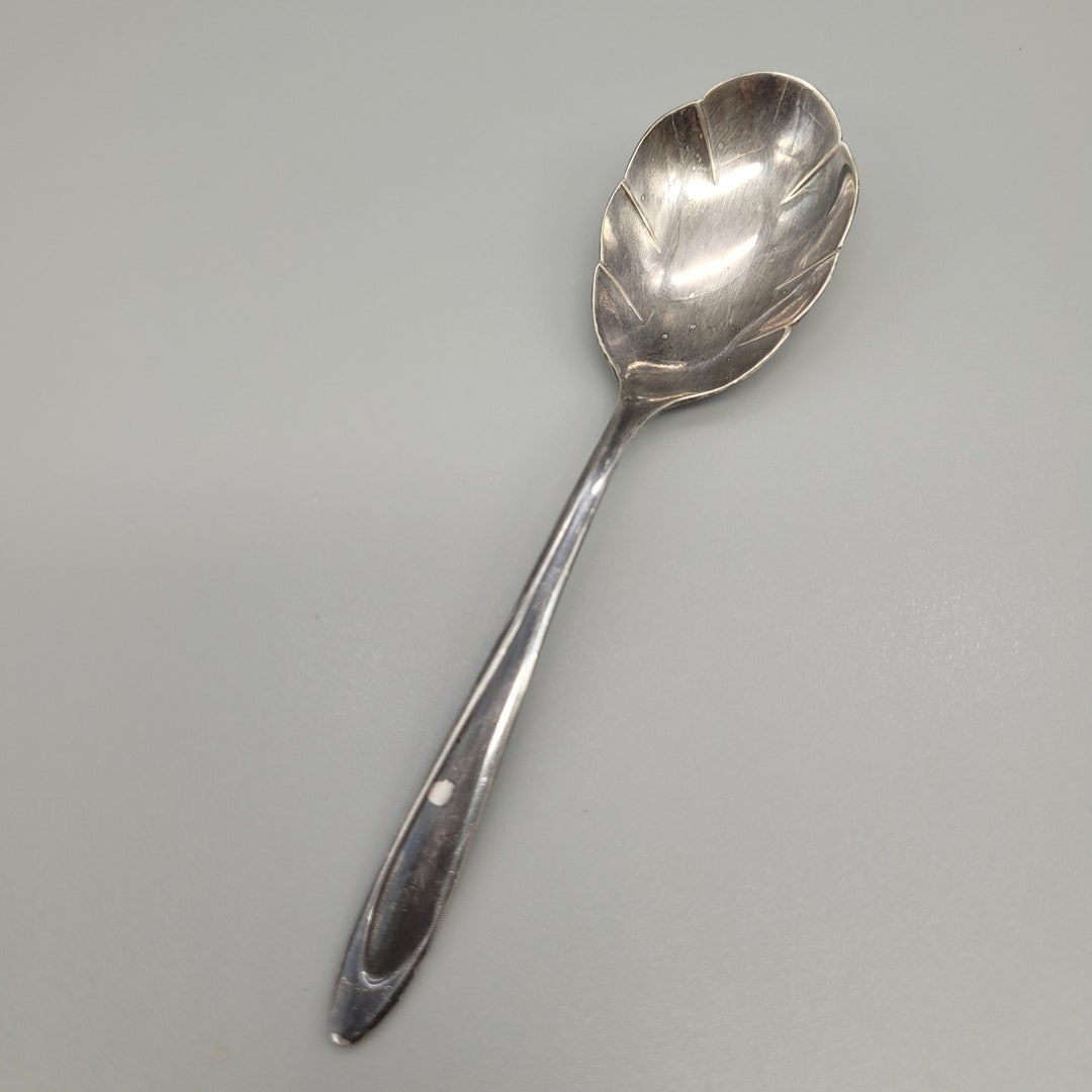 Vintage 1960s Meriden Silver Plated Spoon, Collector's Piece, Scalloped ...