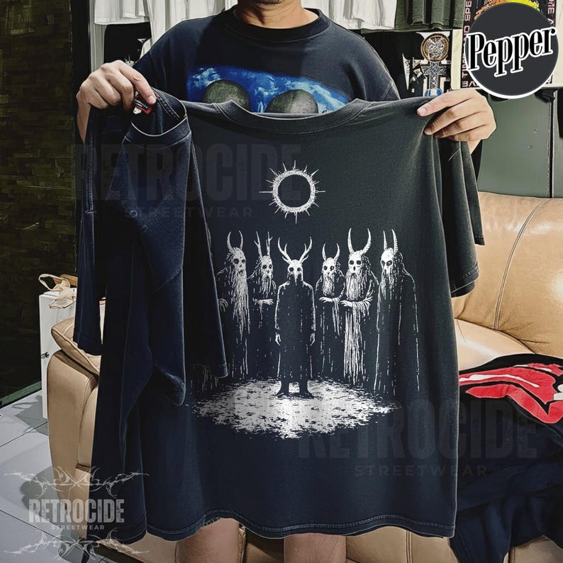 Folk Horror Shirt Occult Gift for Him or Her Retro Goth T-shirt ...