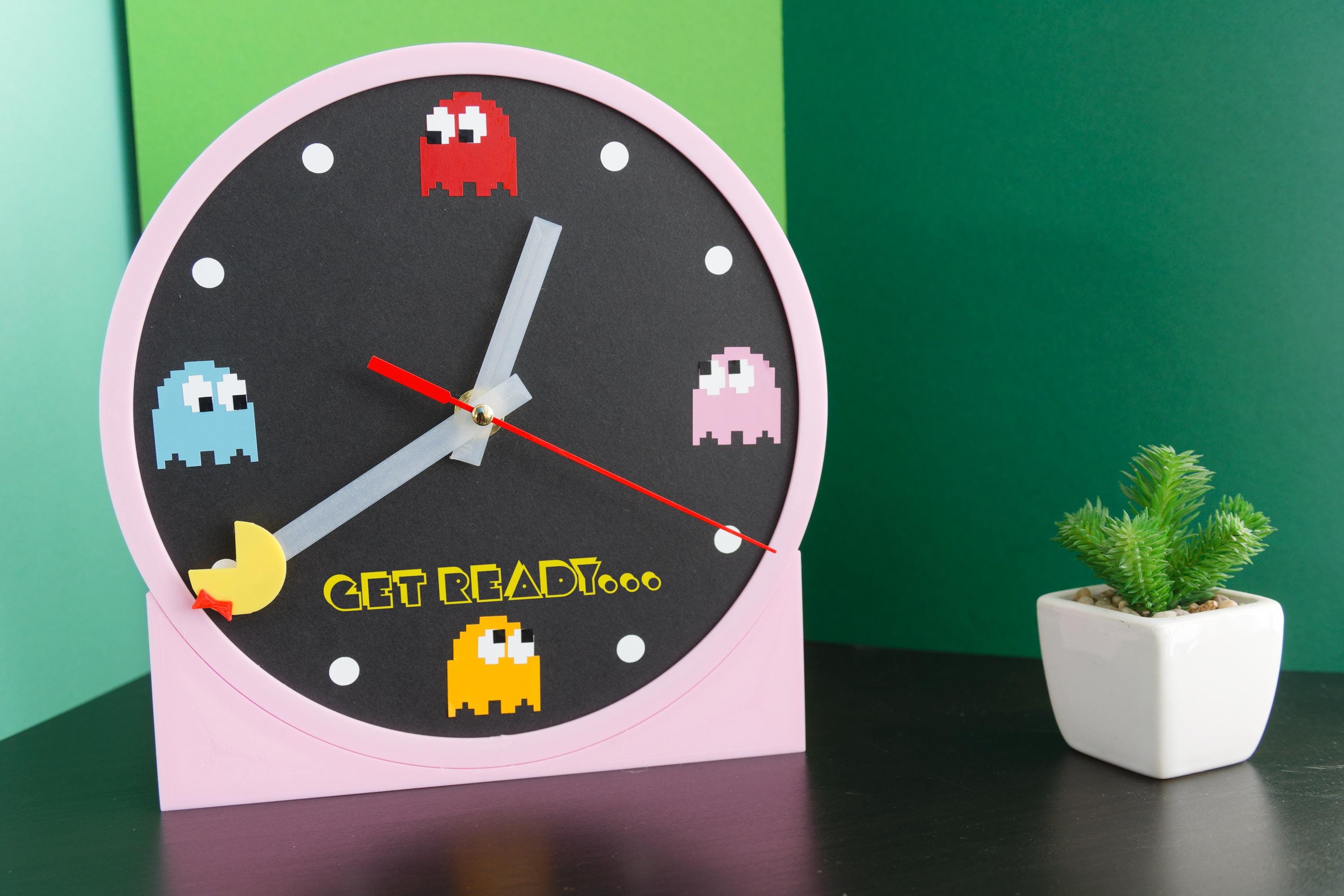 Personalised Handmade Pacman Retro Gaming Wall/desk Clock Yellow Black ...