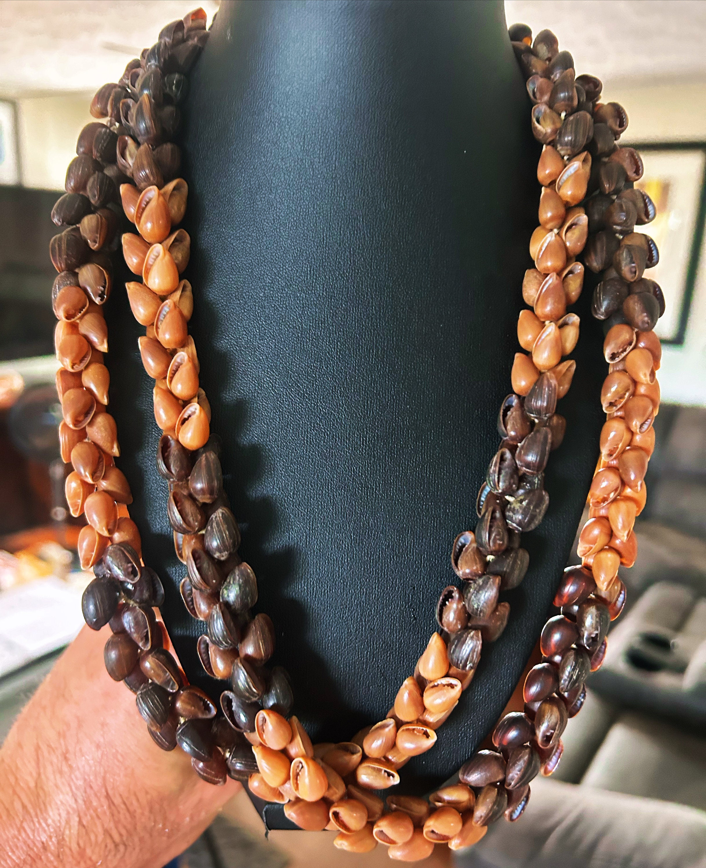 100% Genuine Poleho Shell Lei Jewelry, Two Tone Poleho Colors,44 ...