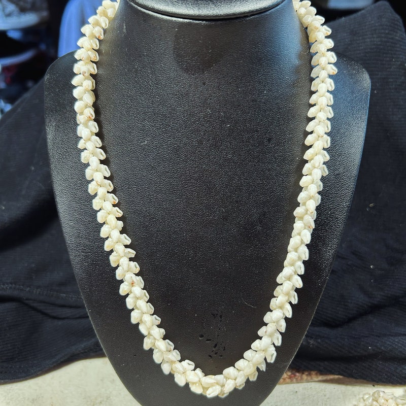 Niihau Shell Necklace - Etsy