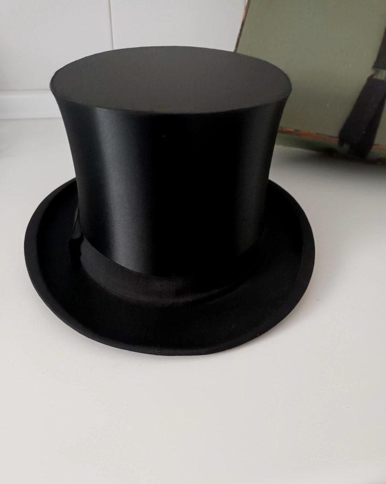 Top Hat Folding Silk Opera Hat in Hatbox From Richard Henkel - Etsy