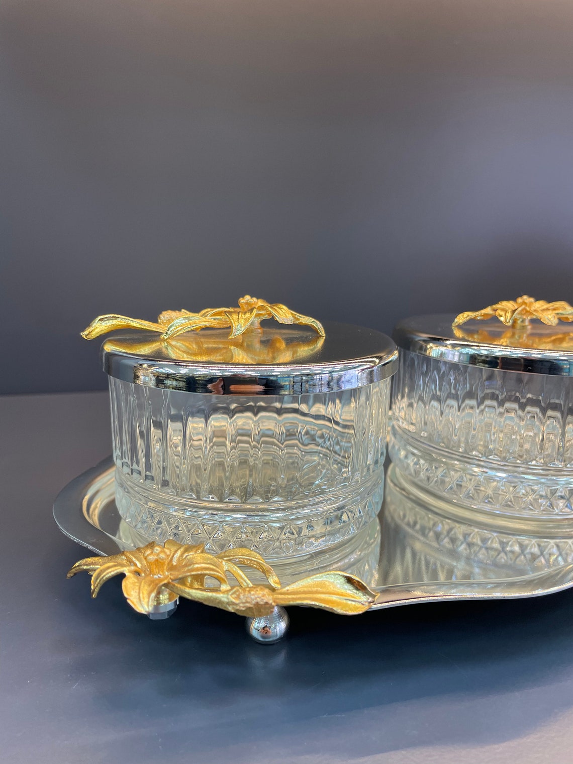 Handy 2 Compartment Presentation Stand for Your Desserts, Candies and ...