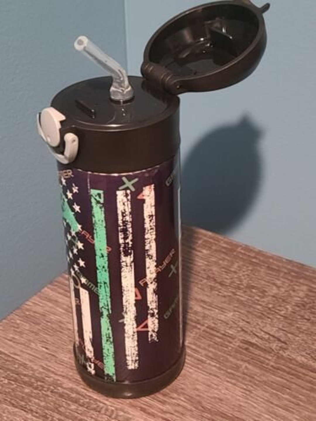 12 Oz Gamer Colored Pop Top Lid, With Locking Closure and Silicone ...