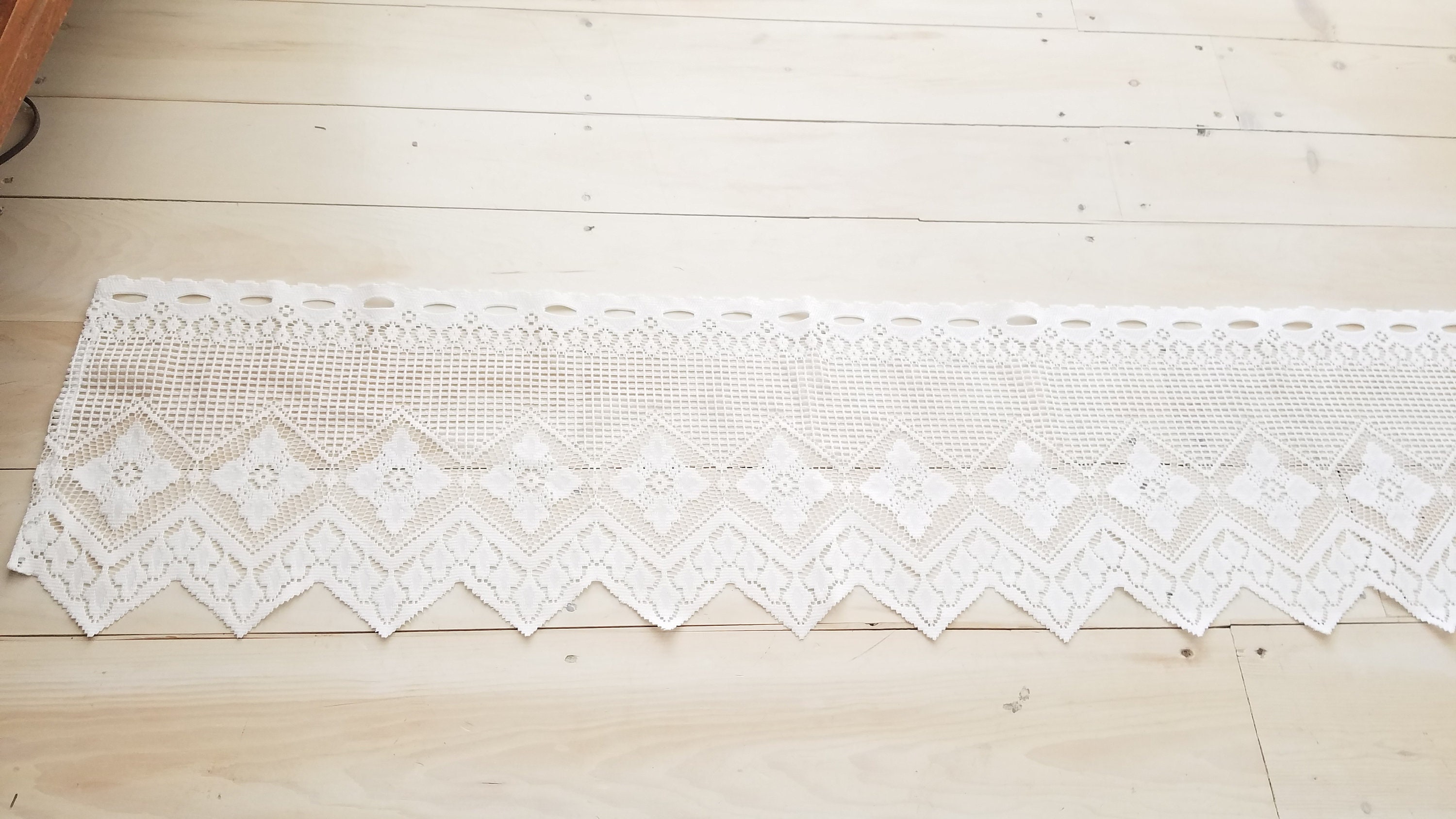 Large Vintage White Lace Window Curtain. Vintage Lace Curtain Topper ...