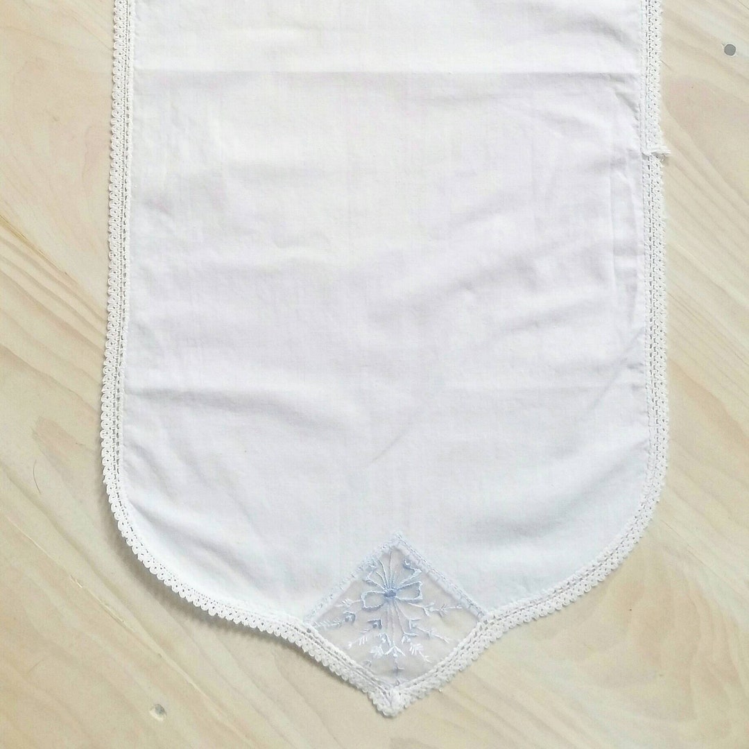 Delicate White Cotton Table Runner. Vintage White Cotton Table Runner ...