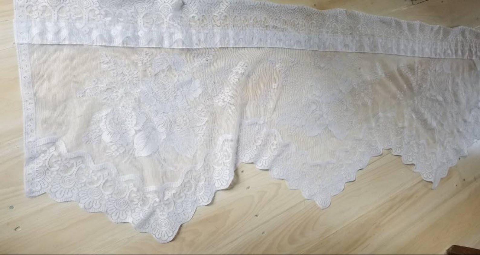 Vintage White Lace Window Curtain. Lace Window Topper Curtain. White ...