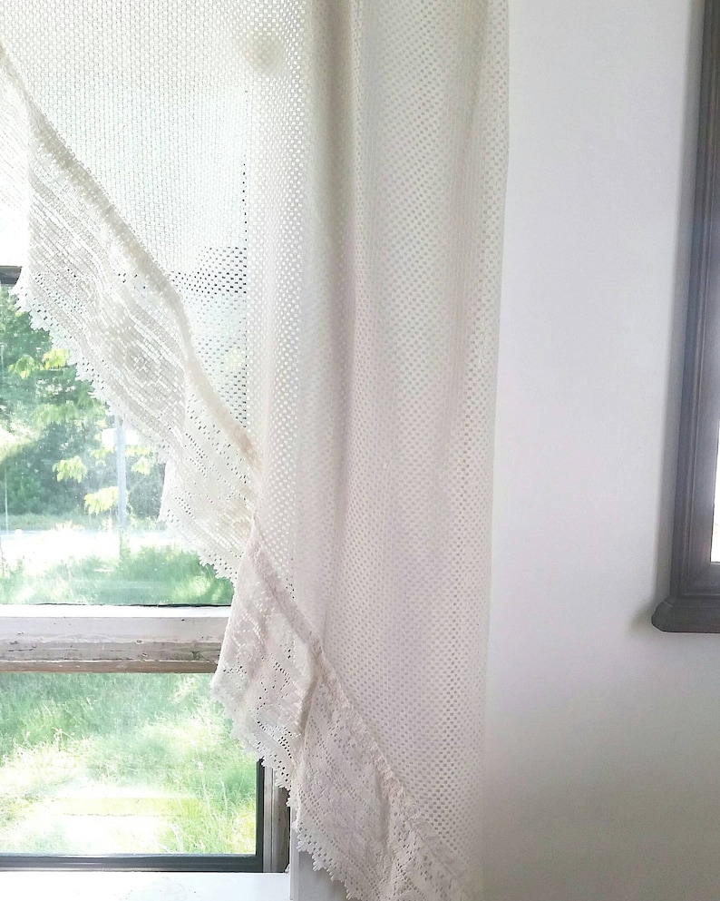 Large Luxury White Lace Window Curtains. Vintage White Lace Window ...