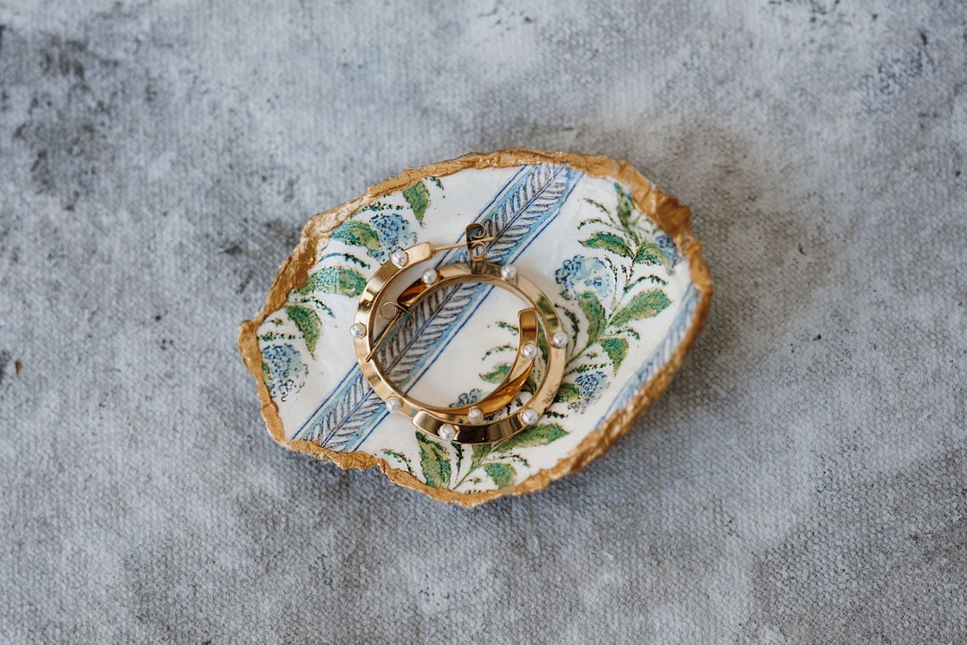 Decorative Preppy Oyster Shell Ring Dish "charleston” Style Floral - Etsy