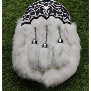Scottish Kilt Sporran: White Fur, Stag Head, Silver Finish - Etsy