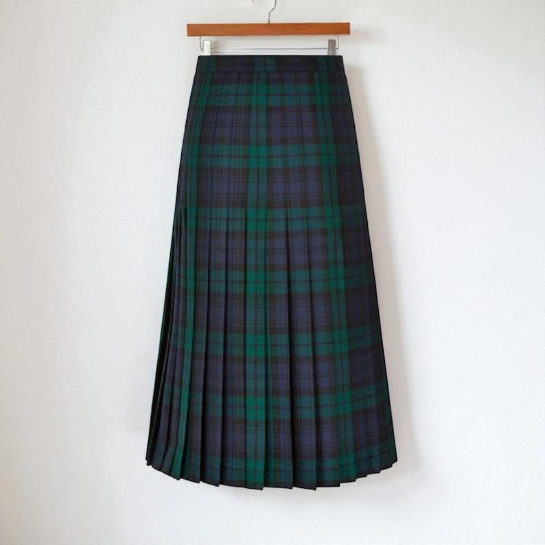 Women’s Black Watch Tartan Kilt | Traditional Scottish Pleated Skirt ...