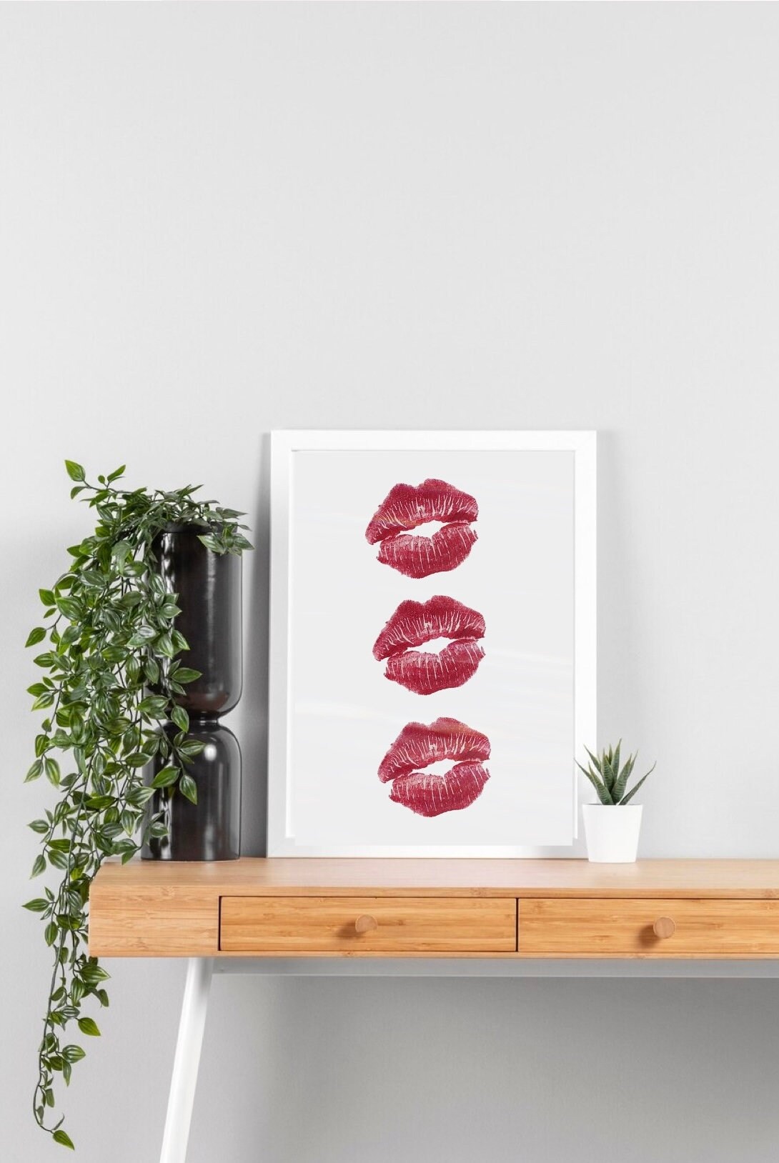 Red Lipstick Kiss Print Modern Printable Wall Art, Trendy Vanity Decor ...