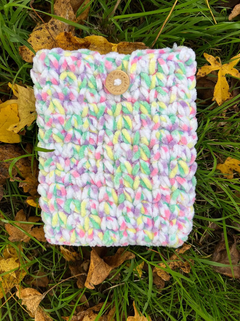 Crochet Kindle Sleeve: Handmade E-reader Case With Free Stickers - Etsy
