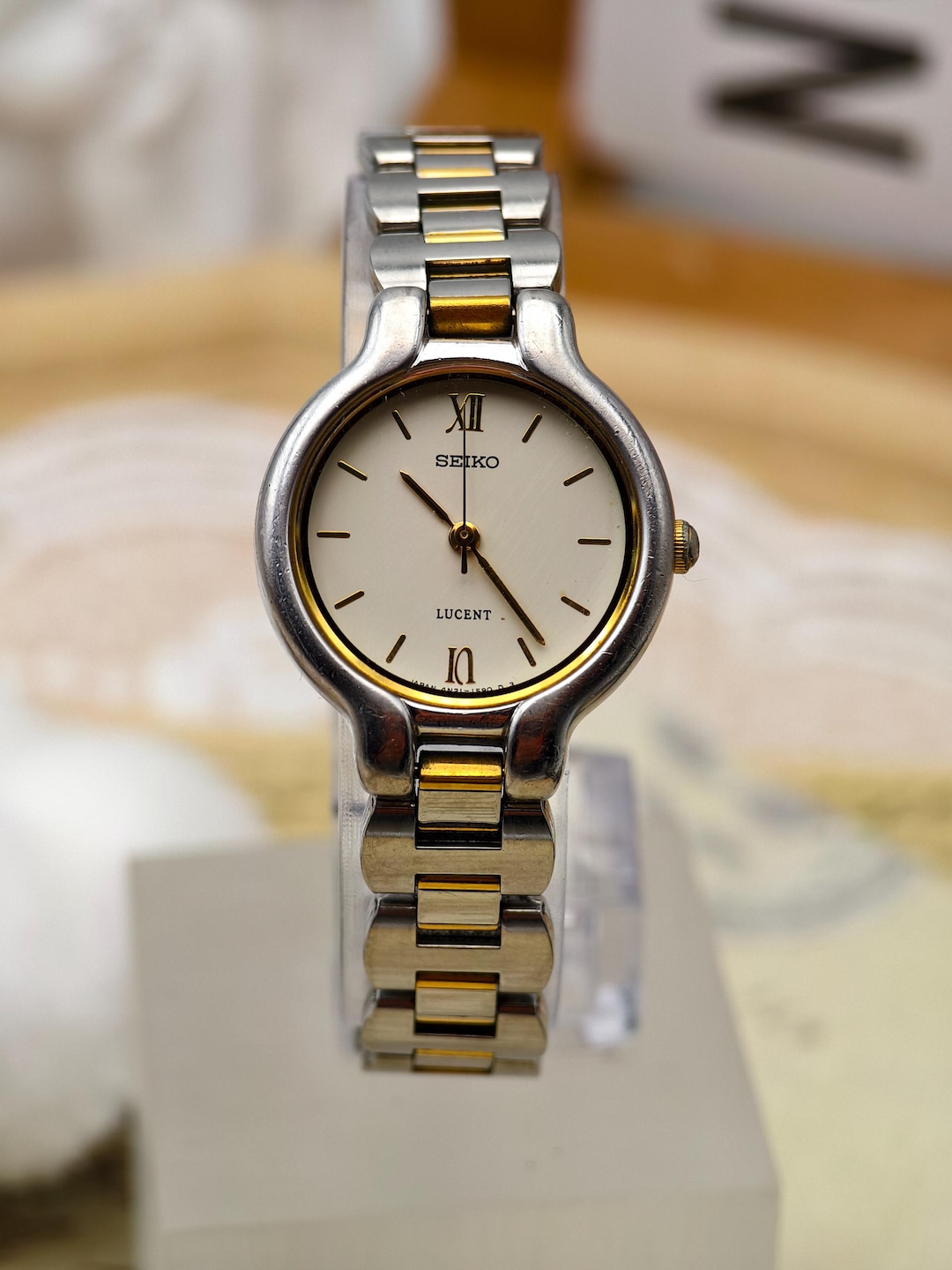 Vintage 1990s Seiko Lucent Ladies Quartz Two-tone Watch With White Dial ...